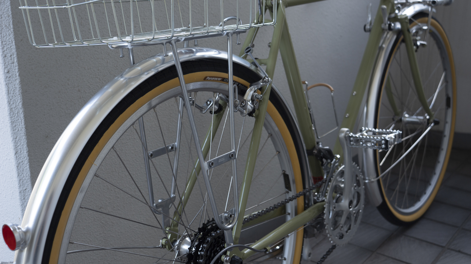 ARAYA Touriste 2022 カスタマイズ Vol.1 | クラシックツーリングスタイルを目指して – UNIBIAM